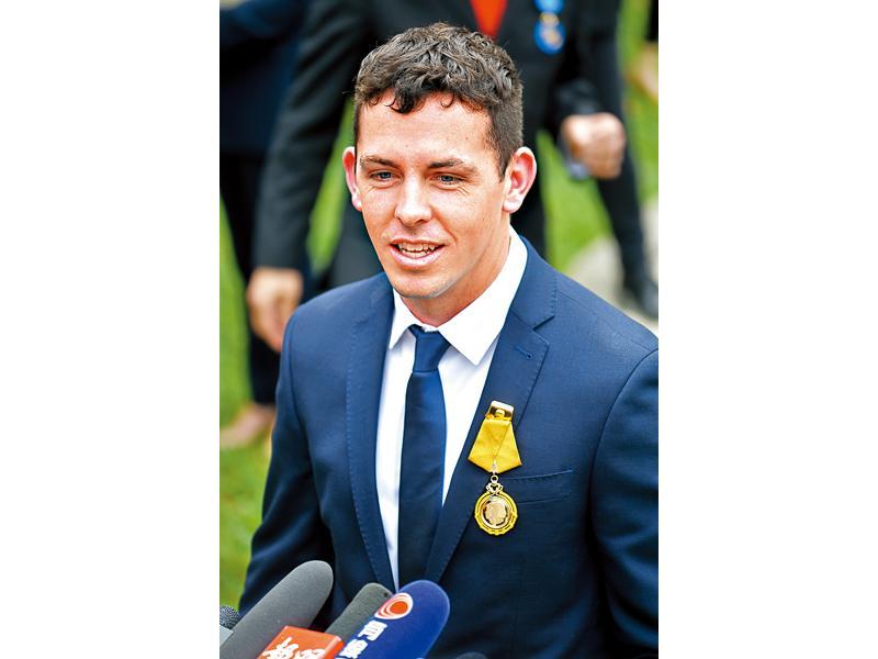 成報 SING PAO DAILY NEWS